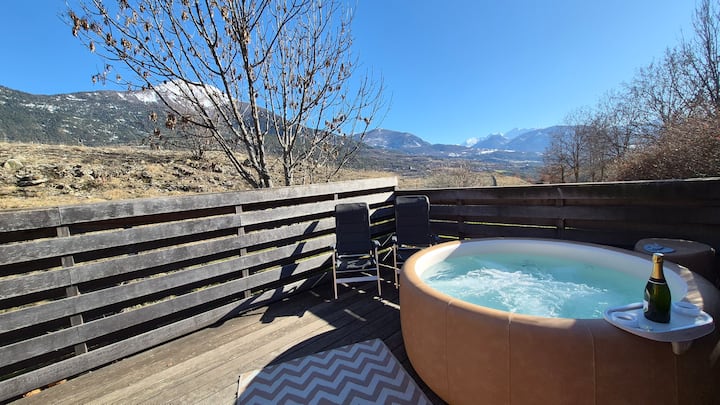 Chalet En Fuste Jacuzzi Privé - Vue Montagne - Embrun