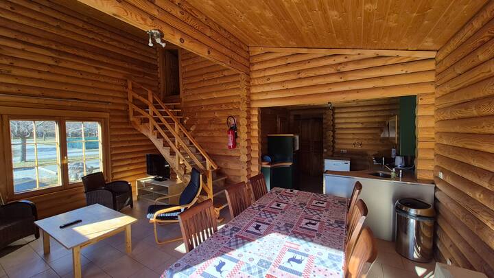 Chalet En Fuste Jacuzzi Privé - Vue Montagne - Embrun
