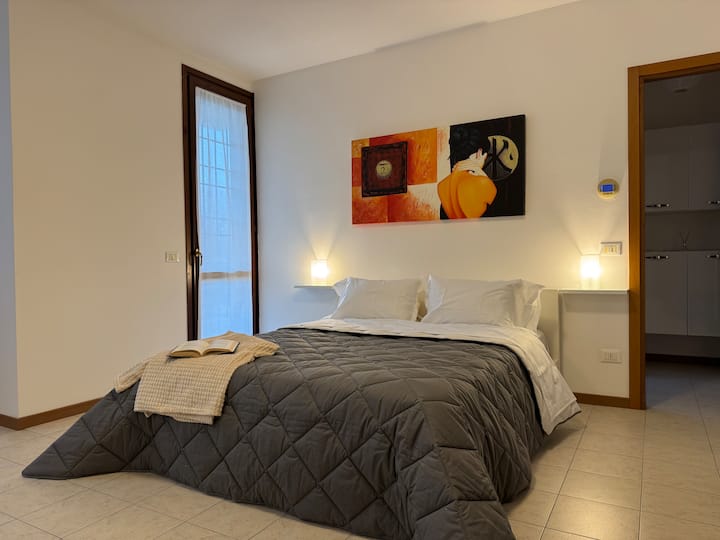 Smart Business&travel Flat | Free Private Parking - Castel San Pietro Terme