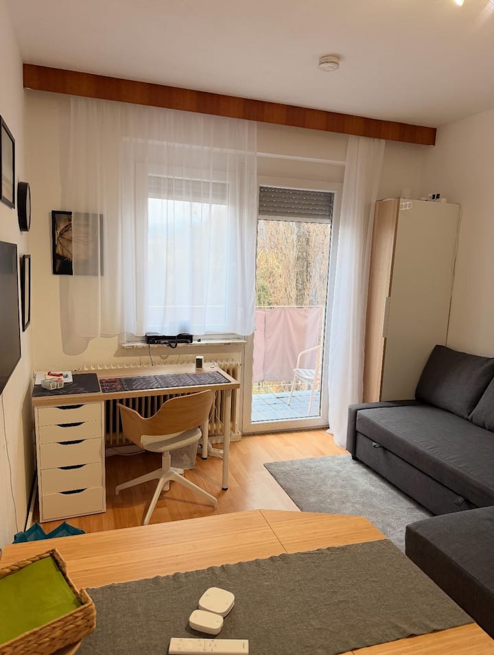 Sonnige Kleine Garconiere
Balkon Oberste Etage - Graz