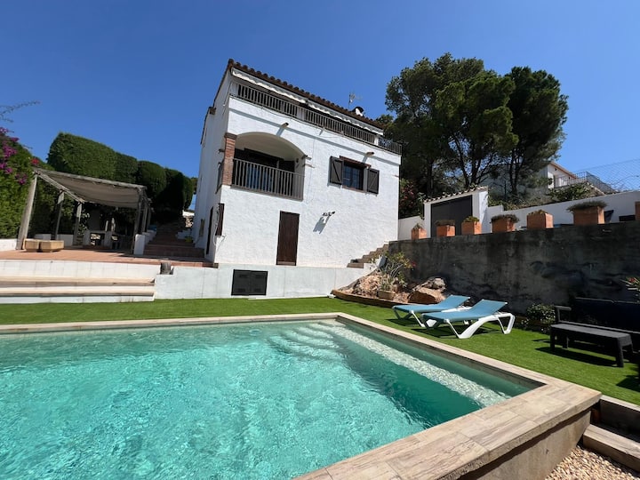 Superbe Villa De 4 Chambres Avec Piscine Privée - L'Estartit