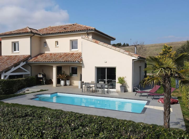 Grande Maison, Piscine à Millau. Animaux Acceptés - Millau