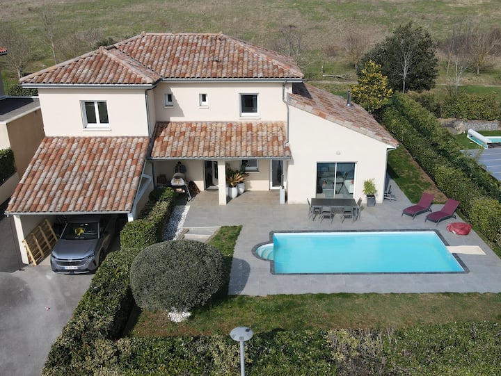 Grande Maison Avec Piscine à Millau - Millau