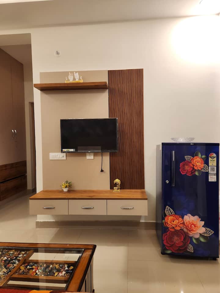 Radha Vibes - Comfy Studio - Near Prem Mandir - Vrindavan