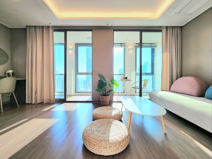 17b |고층 오션뷰 | 해운대해변5분·지하철3분 |무료짐보관 - Busan