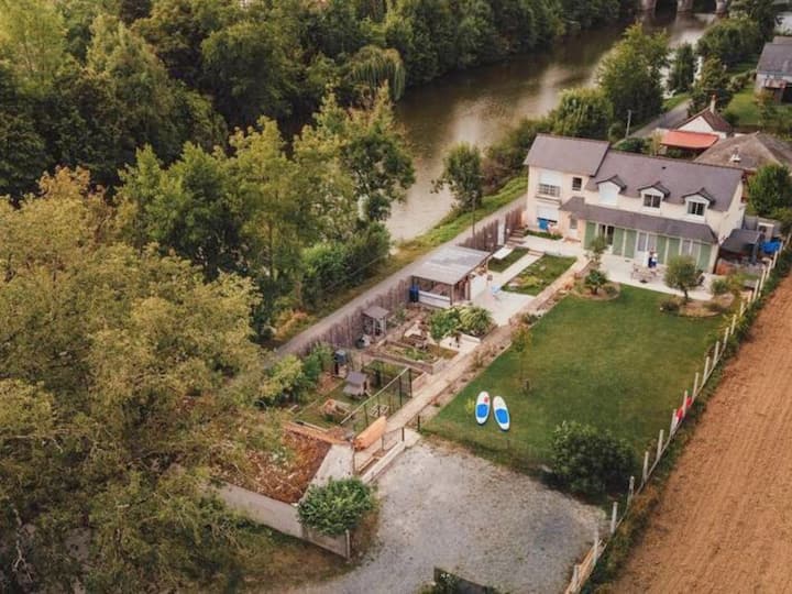 Maison Chaleureuse Au Bord De La Mayenne - Laval, France