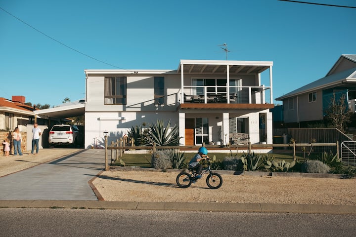 Cambos Place - Mandurah