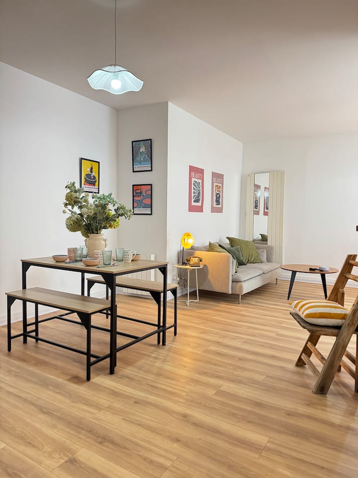 Chez ÉMilie 60 M² – Centre – Cour Lumineuse - Chalon-sur-Saône