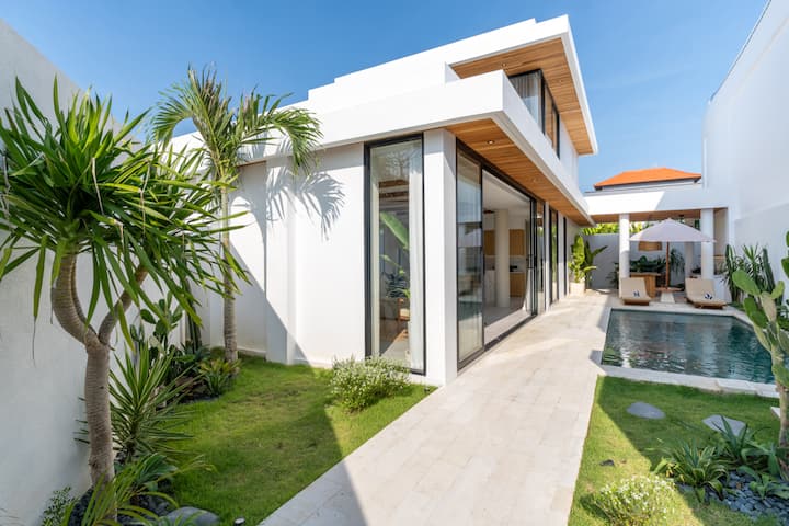 2br Private Pool Villa · Uluwatu · Balcony & Bbq - Australia