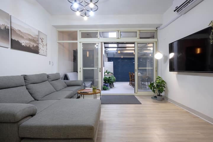 近行天宮/庭院風/溫馨家具/6房2衛浴/便利商店3mins/mrt行天宮站9mins - Banqiao District