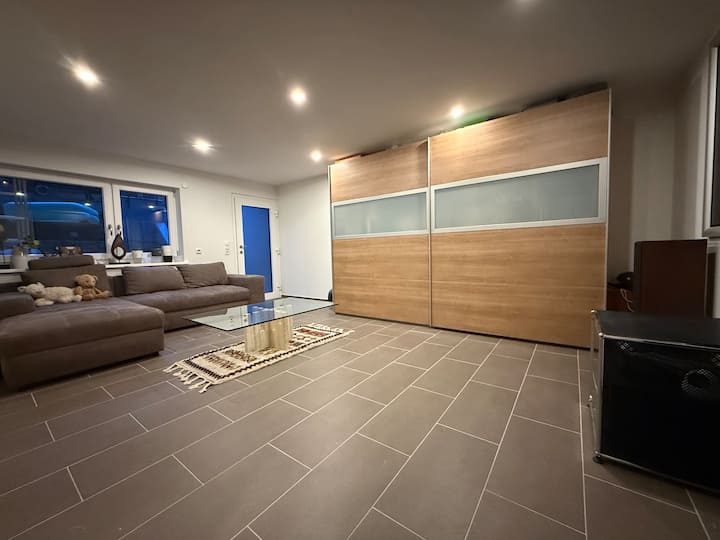 Klein. Fein. Zentral. Dein. - Rech