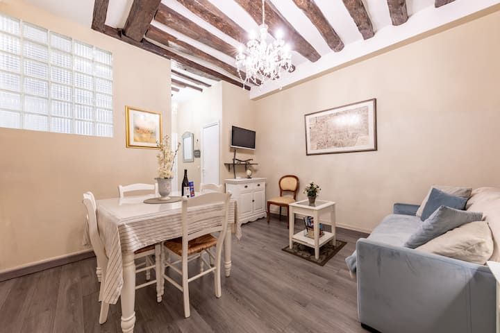 Appartement Typique Parisien Dans Le Marais - Porte Maillot