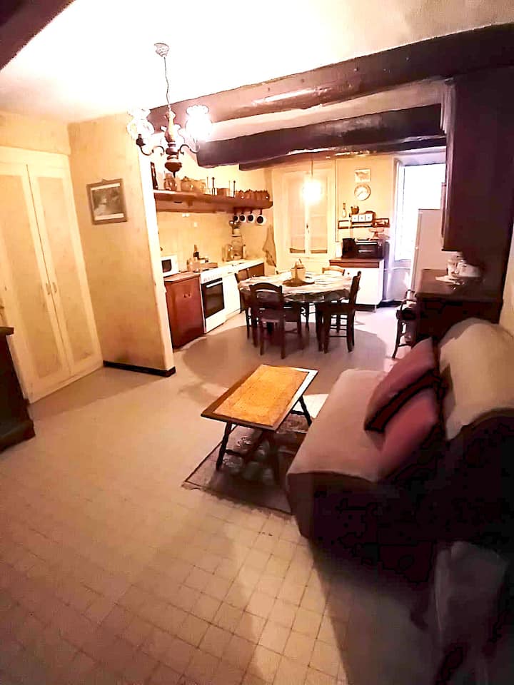 Maison De Village Au Centre De Nyons - Nyons