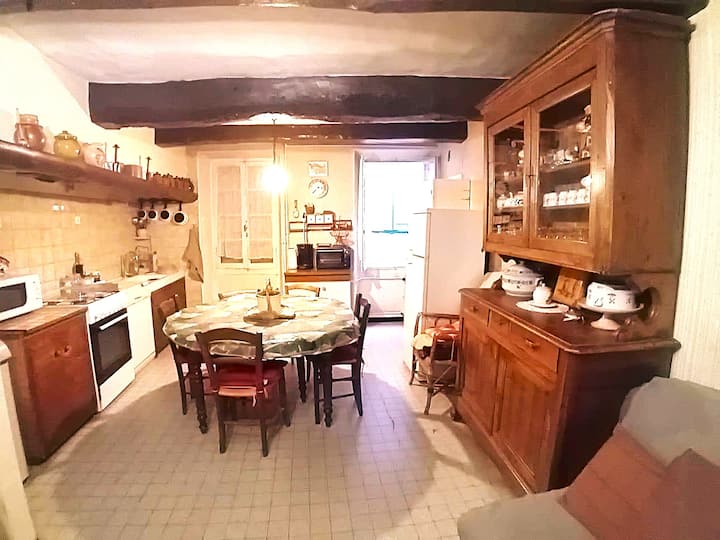 Maison De Village Au Centre De Nyons - Nyons