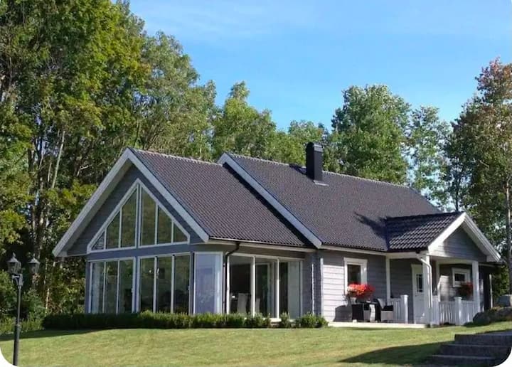 Gästhus Med Utsikt Utöver Golfbana Och Nära Vänern - Mellerud