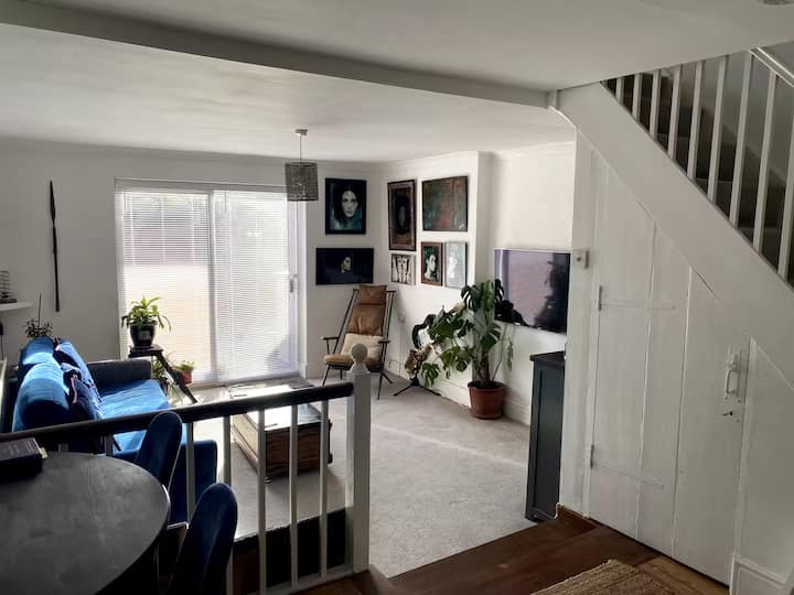 Artist Cottage - Tetbury