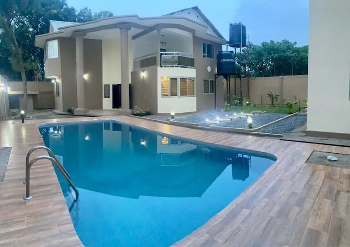 Villa Meublée Avec Piscine Pour Une Famille - 柯那基里