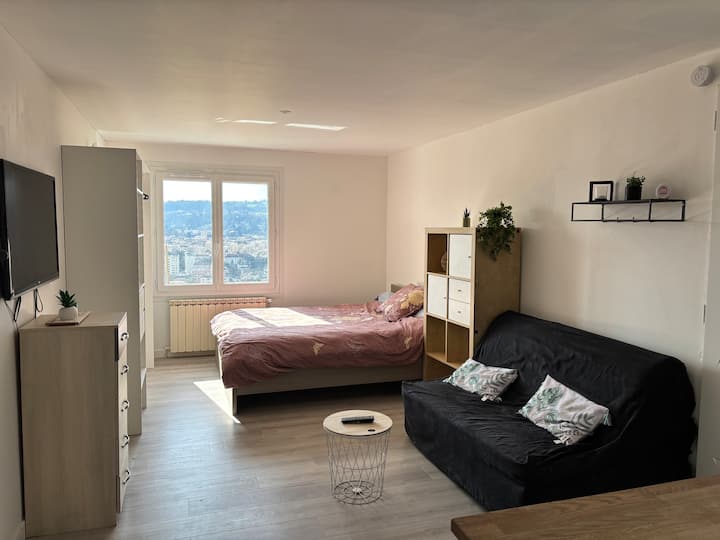 Appartement Au Calme - Saint-Chef