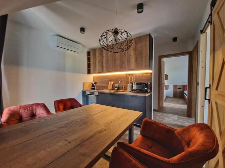 Alpine House Mina - Rooms & Apartments - Bled