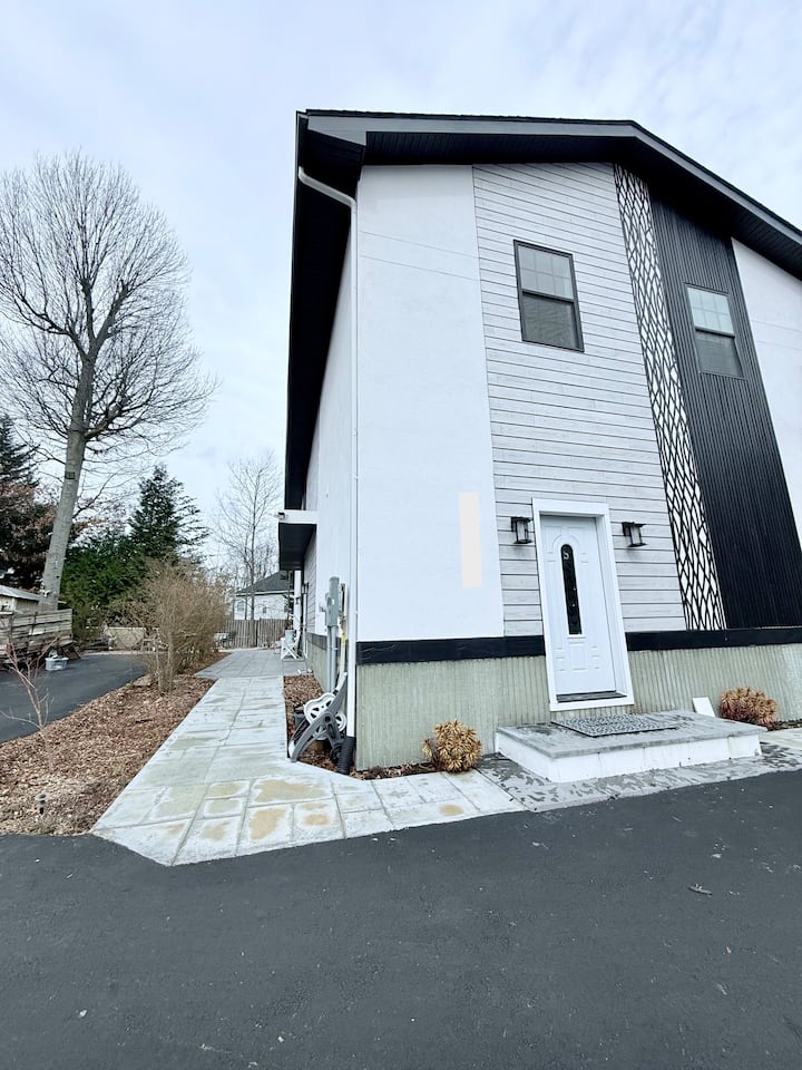 Bright Spacious 3br Retreat • Near Dc & Pentagon - Burke, VA