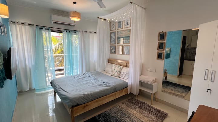 The Boho Beach Studio | 1km From Beach | Pool - India
