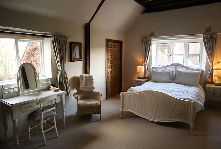 Family Run Medieval Manor Including Breakfast - Wallingford