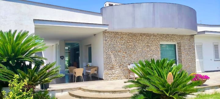 Green & Sea Design Villa - Terracina