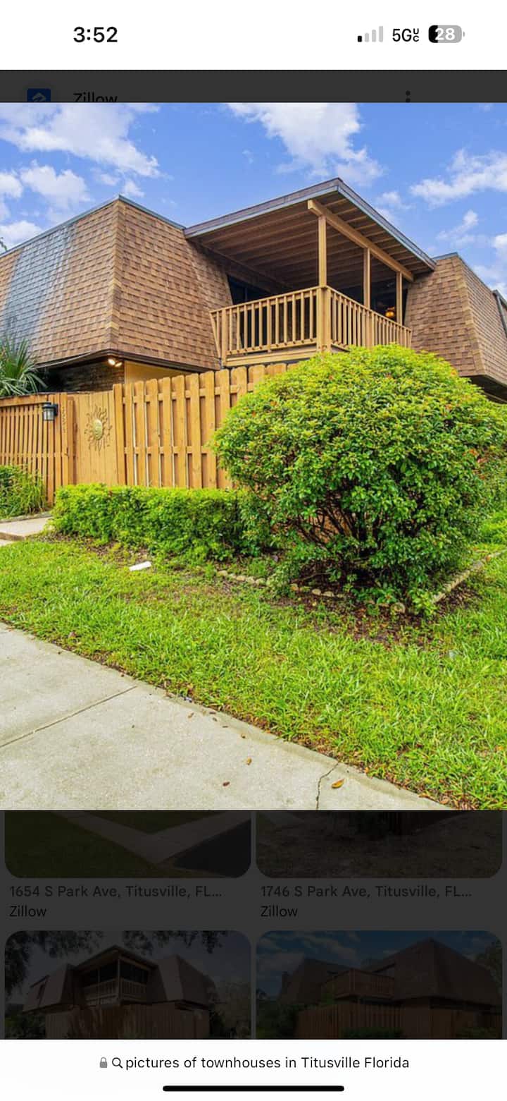 Large Townhouse Near Ksc And Spacex Tours/launches - Titusville, FL