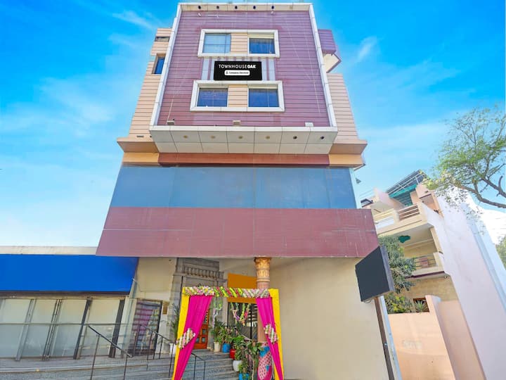 Gare Routière Townhouse Oak Rohtak - Rohtak