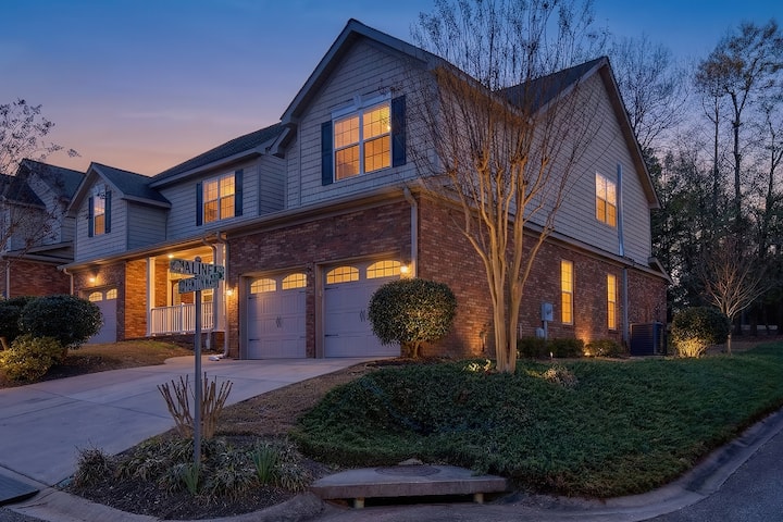 The Aiken House | Cozy Southern 3br Retreat - Aiken, SC