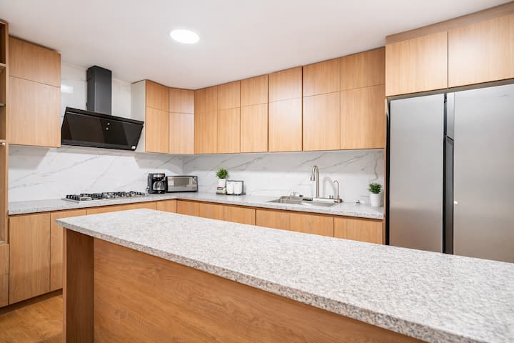 Casa Ideal Para Familias | Espacios Amplios - Cuenca