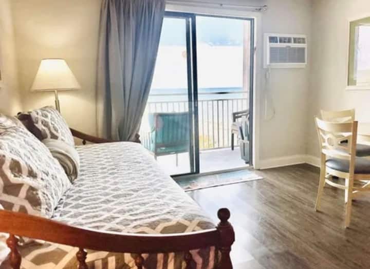 Beach Living - Myrtle Beach, SC