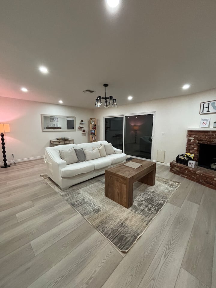 Quiet Glendora Retreat | Self Check-in | La Acces - San Dimas, CA