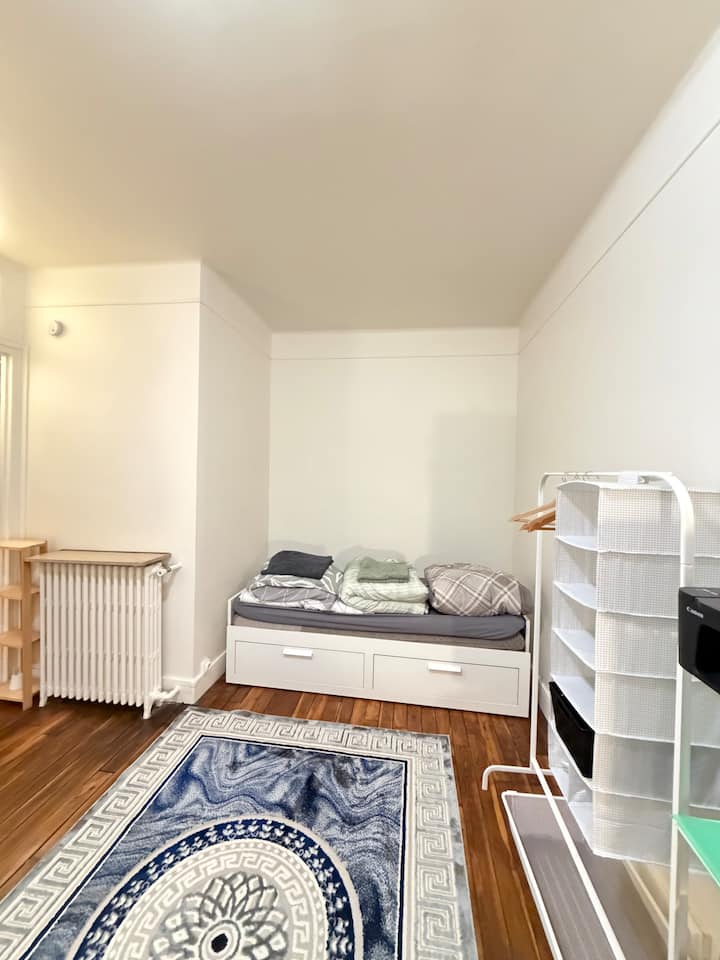 Cozy Studio Separate Kitchen And Toilet China Town - Le Kremlin-Bicêtre