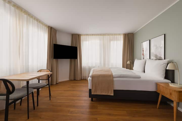 Limehome Leverkusen Wiesdorfer Pl. | Comfort Suite - Leverkusen