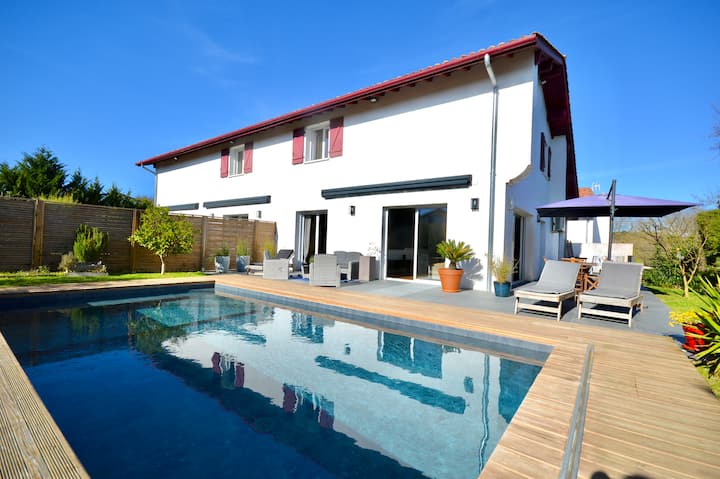 Arbonne - Maison Contemporaine Avec Piscine - Biarritz