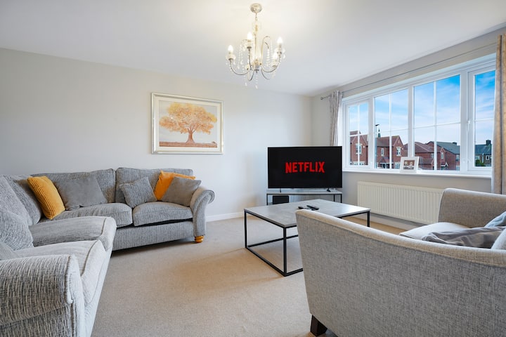 4-bed Comfort Stylish Home In Central Barnsley - Barnsley