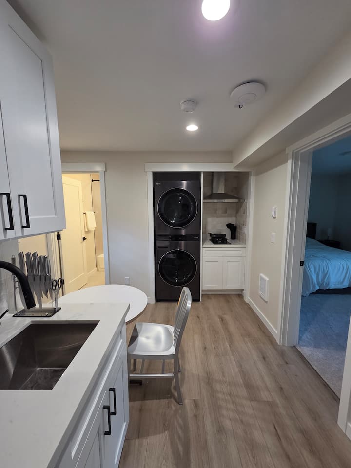 Rain City Stay - Seattle, WA