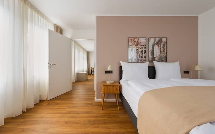 Leverkusen Wiesdorfer Pl. | Family Suite +Sofa Bed - Leverkusen