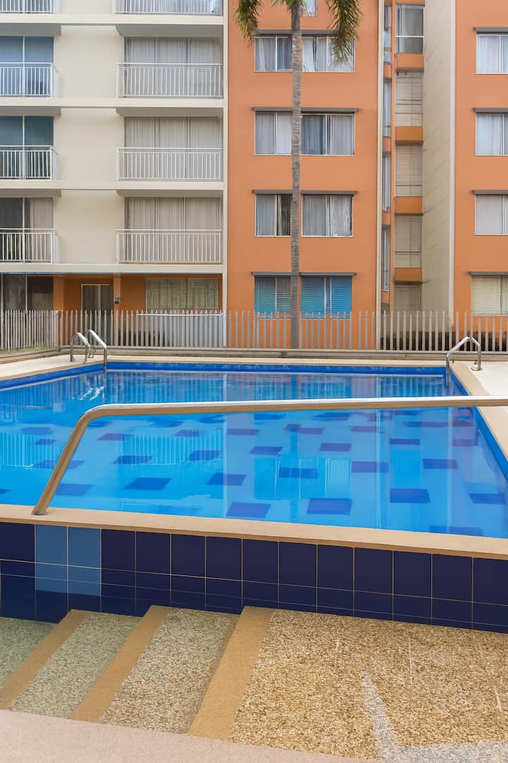 Apto Estratégico: Seguridad, Aeropuerto Y Cen Com. - Palmira