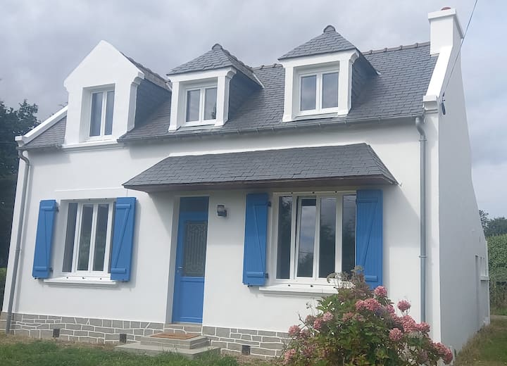 Maison Familiale Au Calme Avec Jardin Arboré - Locquirec