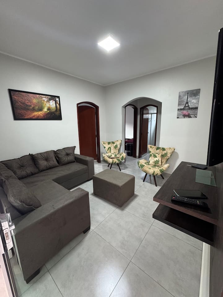 Casa 4quartos Jk Bem Localizada - Anápolis