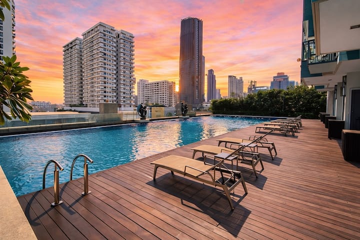 Nearbts&mall/jacuzzitub/selfcheckin/poolgymbalcony - Bangkok