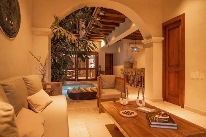 Casa O 7 Infantes Lux Boutique House - Cartagena, Colombia