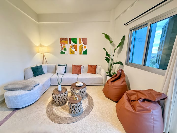 2 Bedroom Apartment In The Heart Of Mar Mikhael - Beirut