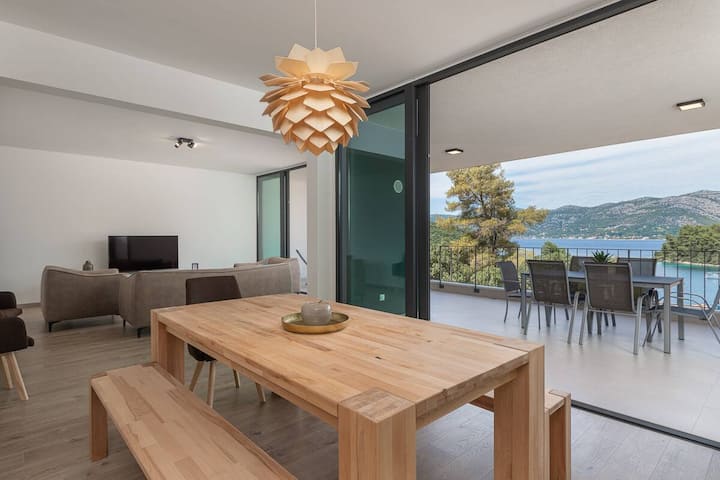 Lovor 3- Two-bedroom Apartment - Korčula