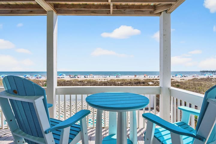 *Brand New* Oceanfront Condo W/ Balcony & Pool - Ocean Isle Beach, NC
