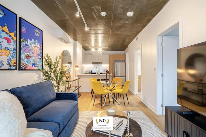 Downtown Comfort | Free Parking & Ev - Montreal