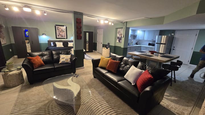 Cozy, Quiet, Beach Apartment For Rent - Treasure Island, FL