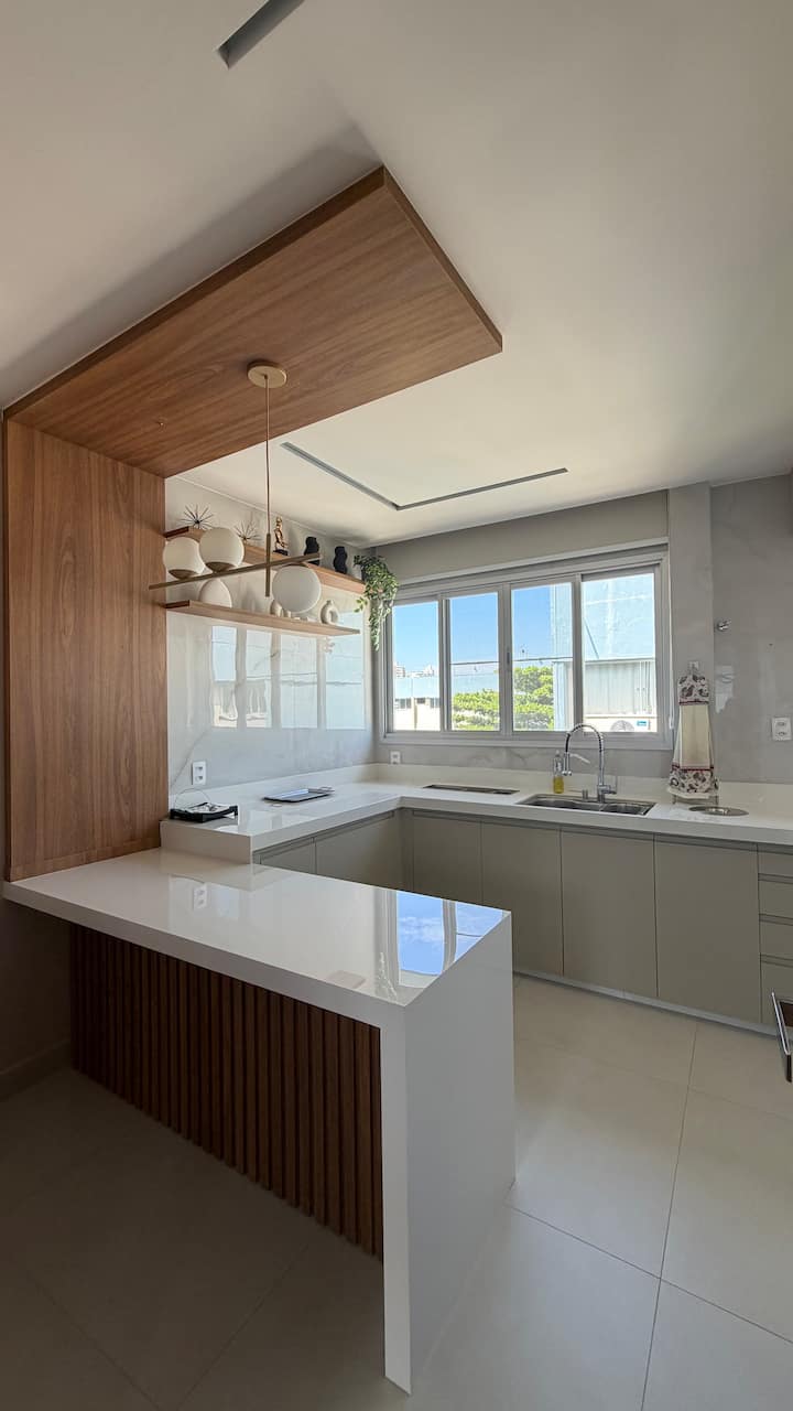 Apartamento Amplo E Climatizado Próximo à Praia - Vila Velha